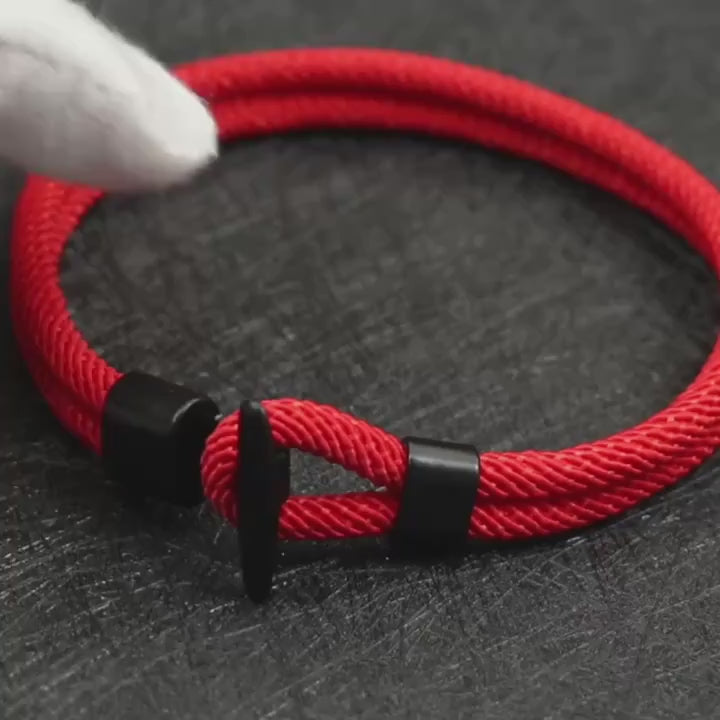 Iron Loop – loommiibits